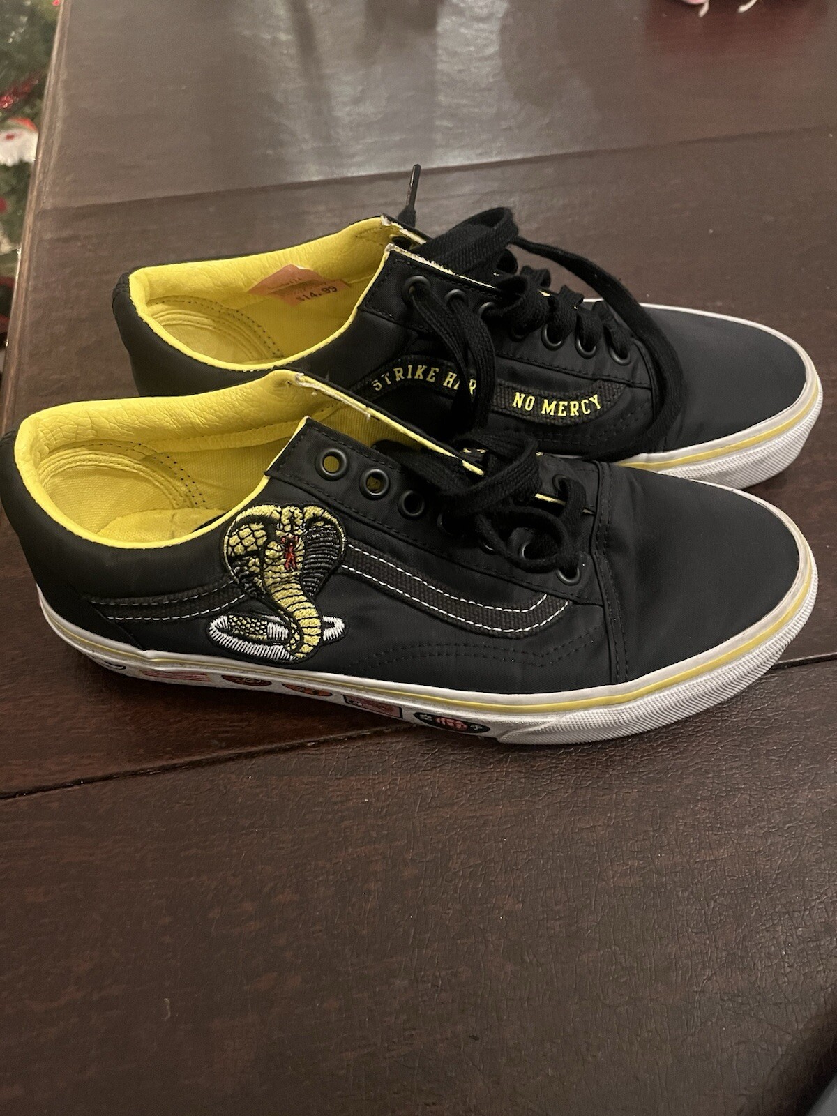 VANS Cobra Kai x Old Skool Cobra Kai Dojo Size 7 Mens - Gem