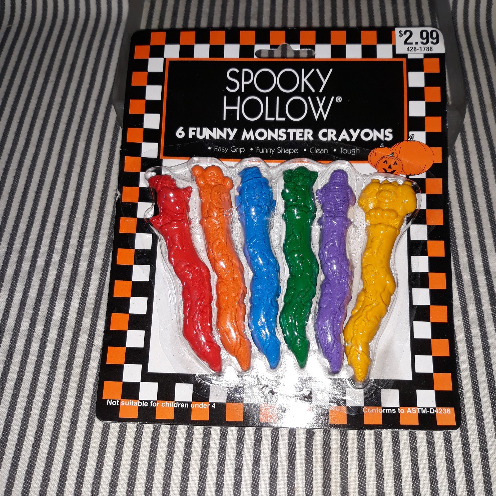 LOT OF 6 SET NEW NOS NIP VTG 1999 SPOOKY HOLLOW FUNNY MONSTERS CRAYONS ...