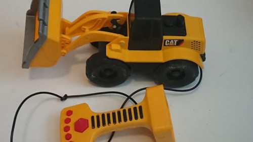 Toy State Wired Remote control Cat Caterpillar Front end Loader ...