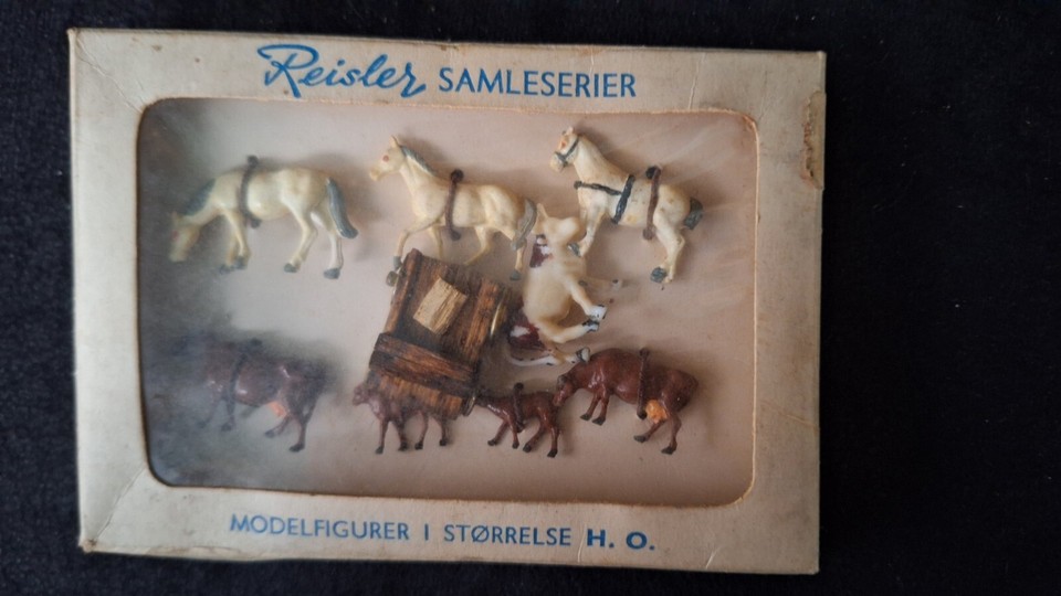 Reisler Miniatures Horses Cows and Wagon Modellfiguren Made in Denmark ...