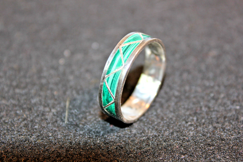 SOUTHWESTERN STERLING SILVER MALACHITE INLAY BAND RING | eBay