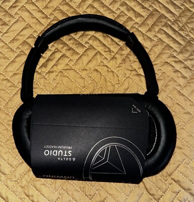 Noise Cancelling Headphones Delta Studio Premium Business First Class ...