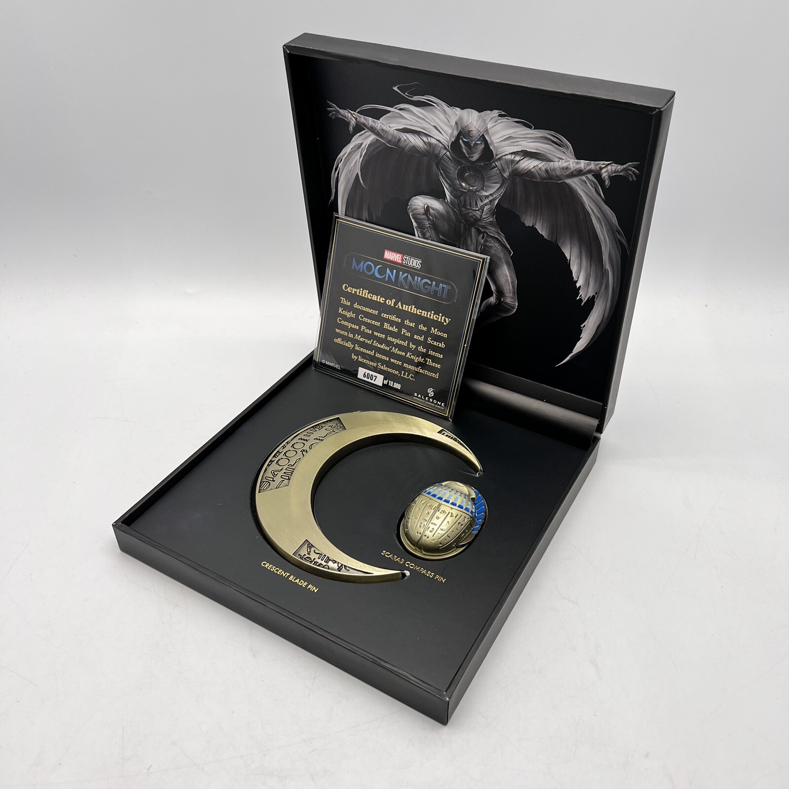 Moon Knight Crescent Blade Magnetic Replica Collectors Set Limited ...