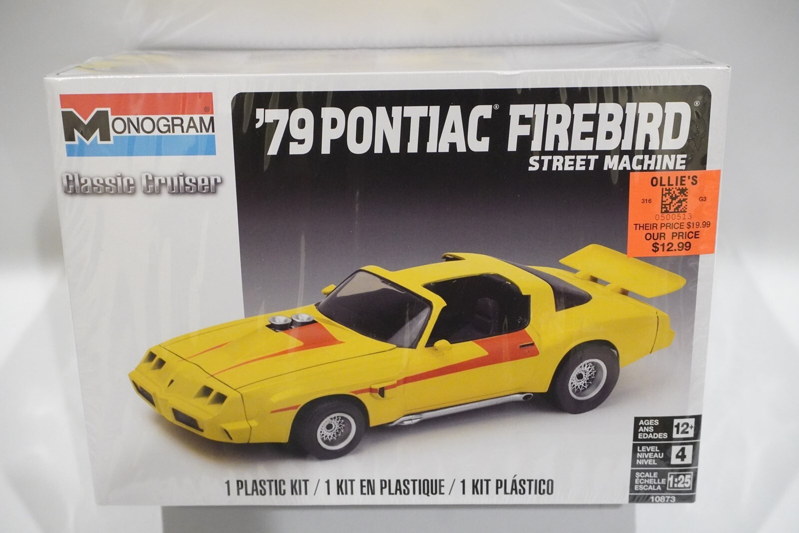 Revell Monogram '79 1979 Pontiac Firebird 1:25 Street Machine Model Kit ...