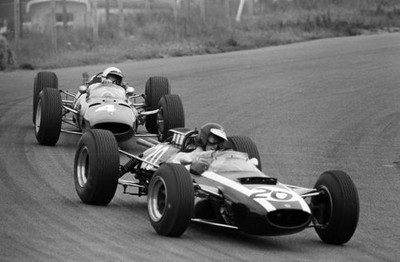 Jochen Rindt Cooper T77 Climax leads Lorenzo Bandini Ferrari 158 D- Old ...