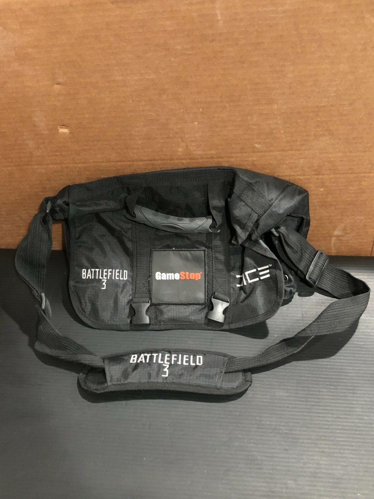 BATTLEFIELD 3 GAMESTOP DUFFLE CARRY BAG BLACK, NEW FREE SHIPPING | eBay