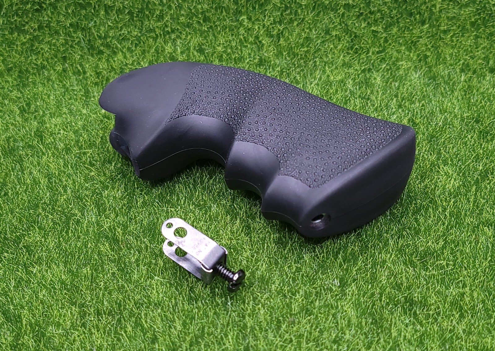 Hogue Ruger Super Blackhawk Hunter Grip Rubber MonoGrip, Black - 84000 ...