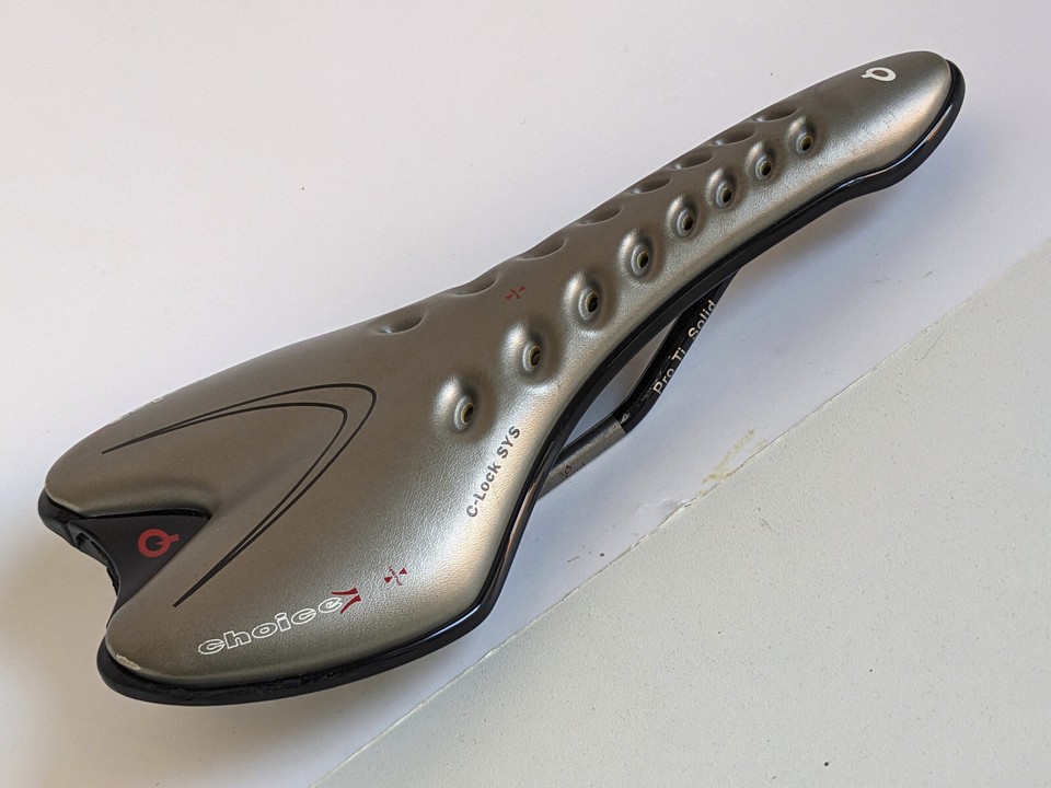 Saddle Prologo C-Lock convertible. Silver or black 2 tops. Light ...