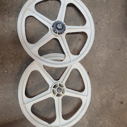 old school White Skyway 20 inch Tuff wheel II 2 mag wheels BMX ...