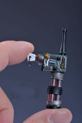 Detonator Figure Hot Toys The Dark Knight The Joker 1/4 HT QS010 ...