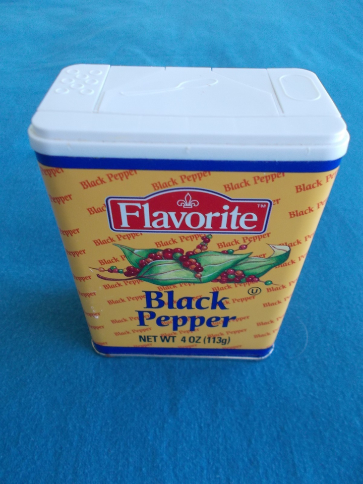 Vintage FLAVORITE Black Pepper Tin Can 4 oz. Metal container U.S.A ...
