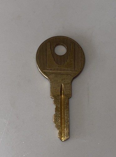 HERMAN MILLER LL / UM SERIES KEY UM334 STEELCASE | eBay