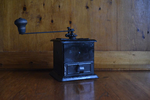 UNIVERSAL COFFEE MILL Grinder No. 109 Landers, Frary & Clark - Pat ...