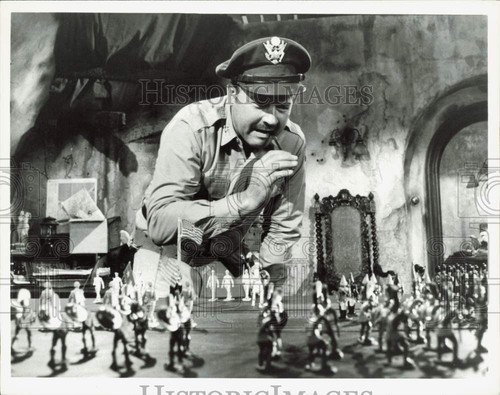 Press Photo Actor Dana Elcar as Colonel Cathcart in "Catch 22 ...