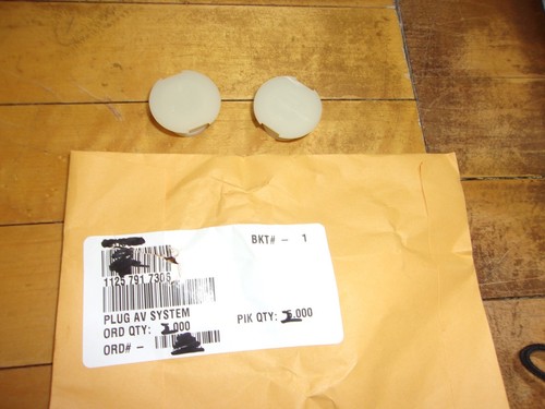Stihl Buffer Plugs (2) / Caps OEM 026 024 260 1125-791-7306 (2 Pack) # ...