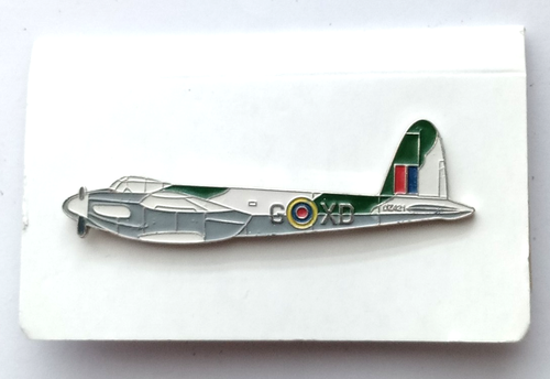 Aeroplane Mosquito Military Aircraft Atlas Editions Pin Badge. A2-1 ...