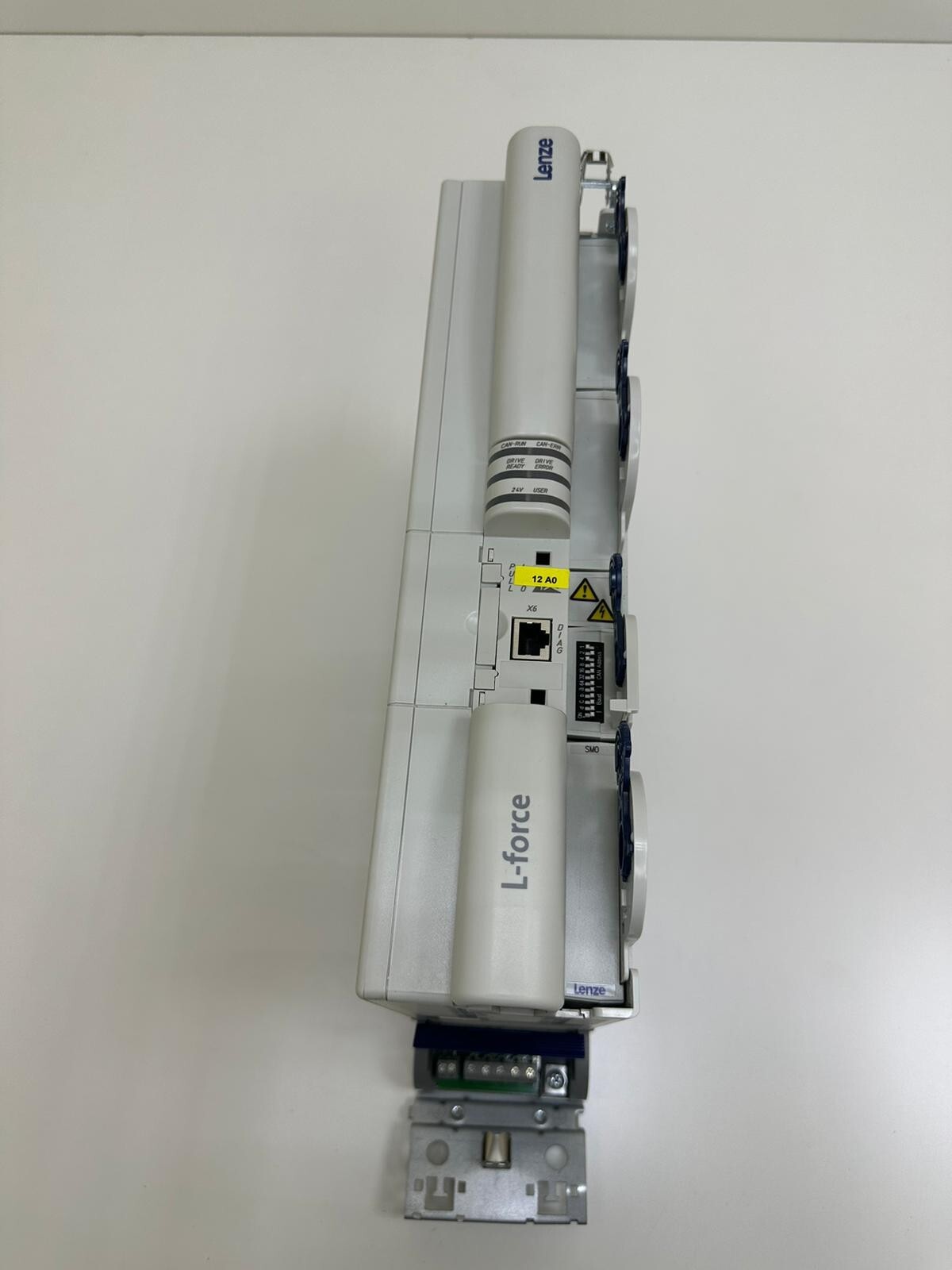 Lenze 9400 L-Force Multi Drive HighLine E94AMHE0074 l E94AYM22 l ...