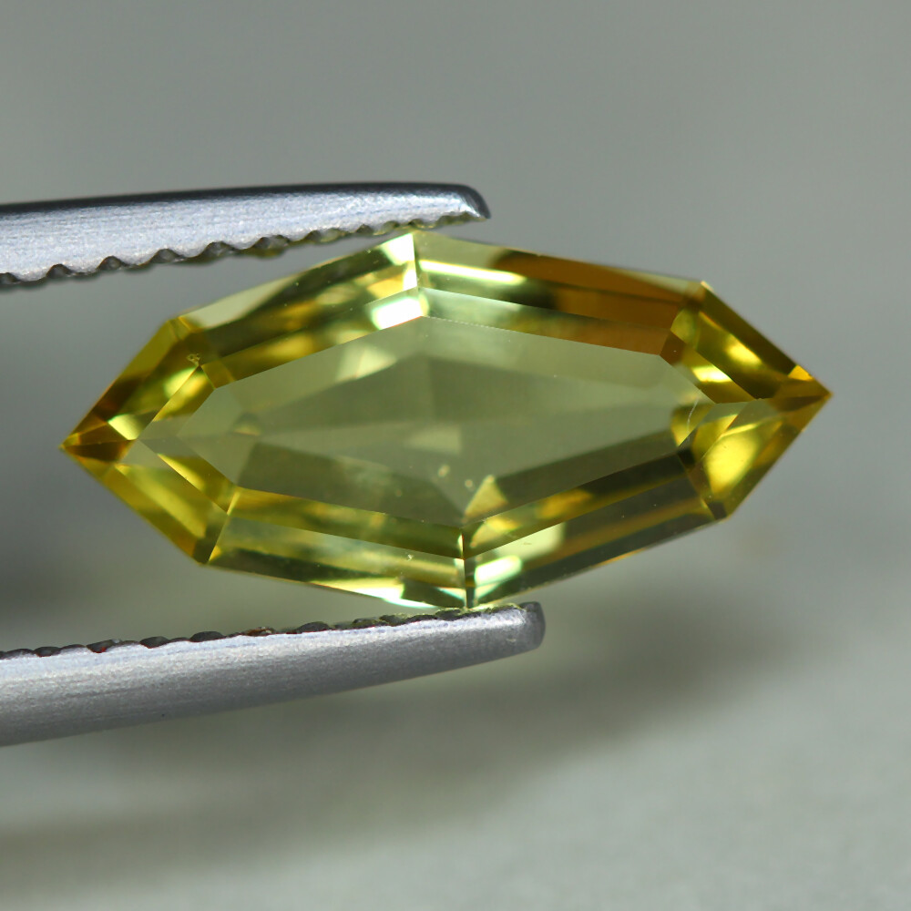 1.50 Cts_VIP Gem Collection_100 % Natural Unheated Heliodor Yellow ...