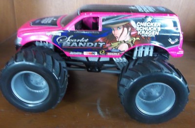 HOT WHEELS Monster Jam SCARLET BANDIT Pink 1:24 Scale diecast MONSTER ...