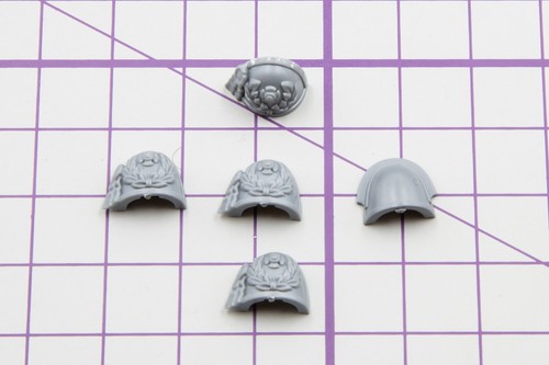 Warhammer 40k / Kill Team : Space Marines Vanguard Vet Shoulder Pads ...