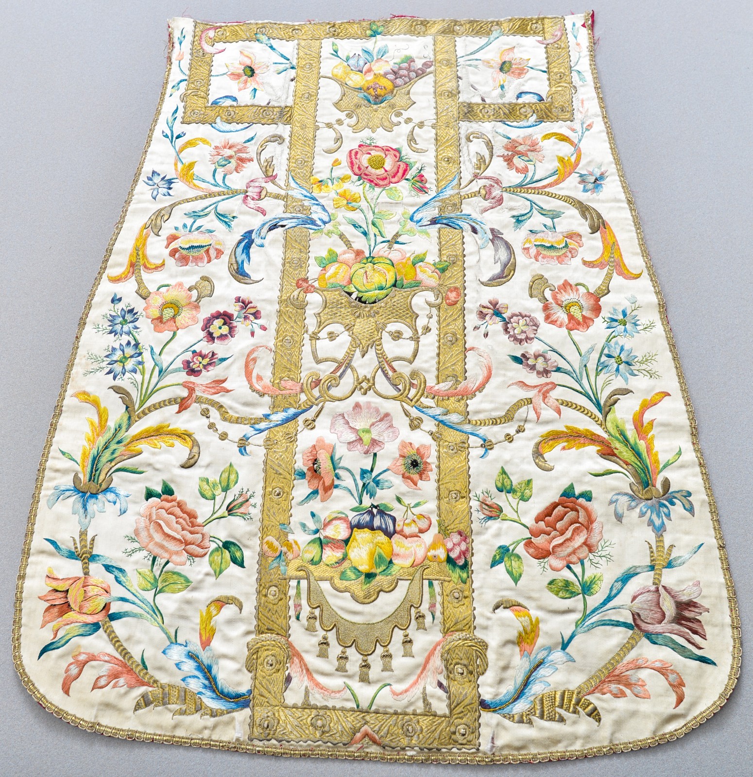 EXQUISITE ANTIQUE 18th CENTURY ITALIAN CHASUBLE EMBROIDERY TEXTILE ...