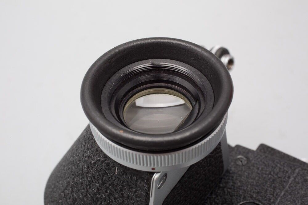 Leica Leitz Wetzlar Visoflex III w/ Prism Finder, M Mount Leica Leitz Wetzlar Visoflex III w/ Prism Finder, M Mount