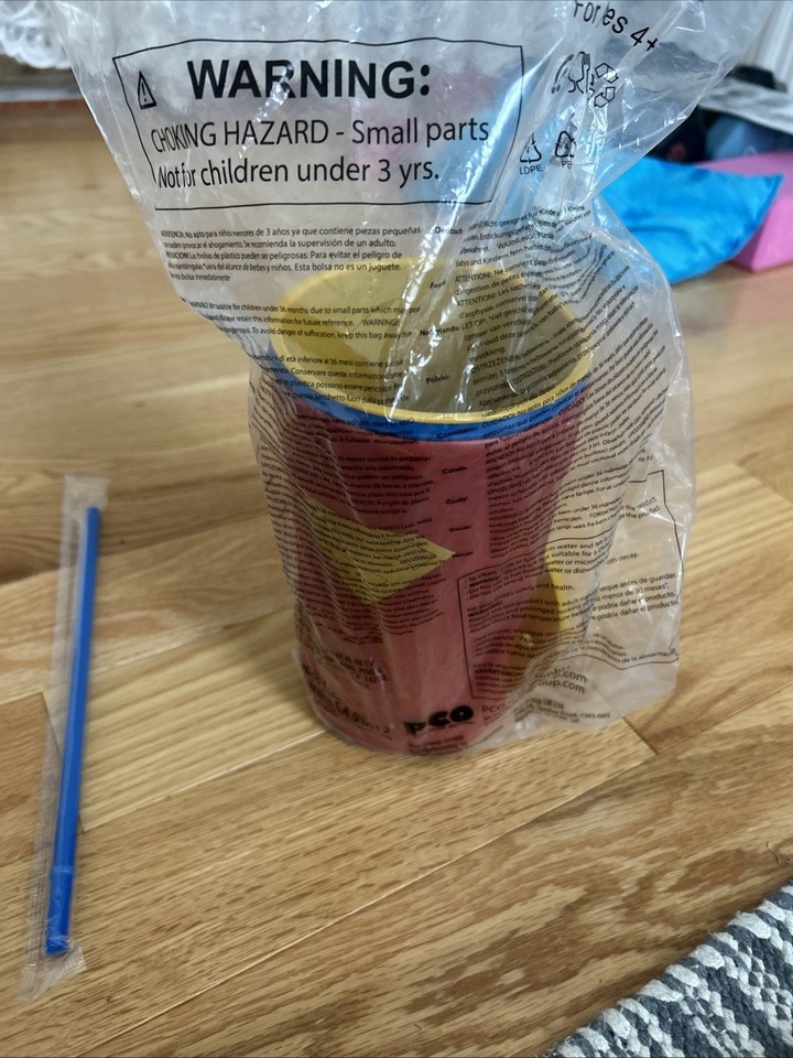 AMC Exclusive Superman Gripper Cup 32 Oz. With Straw, No Topper | eBay