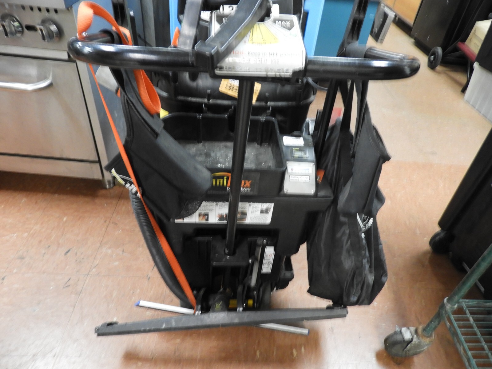 OmniFlex™ AutoVac™ Floor Cleaning Vacuum Machine Model OBATT | eBay