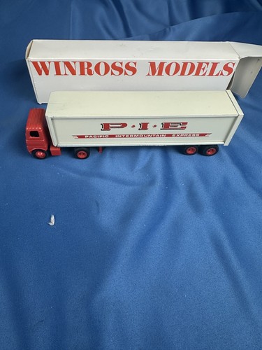 Winross 1/64 Diecast PIE Pacific Intermountain Express '80 Truck ...