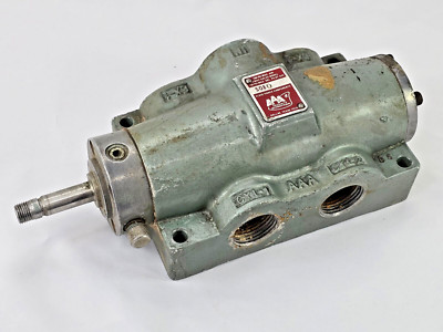 Pneumatic Valves - 4 Way Air Valve