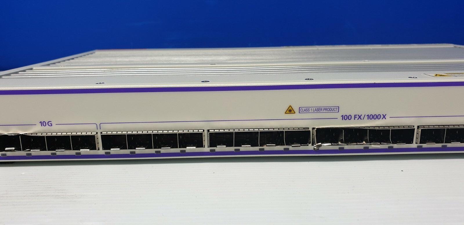 Alcatel-Lucent OS6865-U28X OmniSwitch 6865-U28X - switch - 28 ports ...