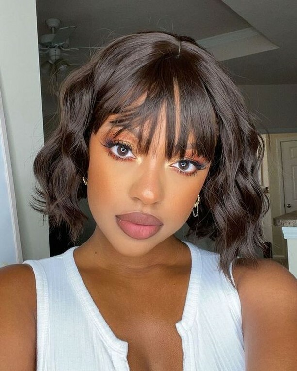 Short Wavy Bob Wigs with Bangs for Women Short Bob Wavy Wigs Shoulder ...
