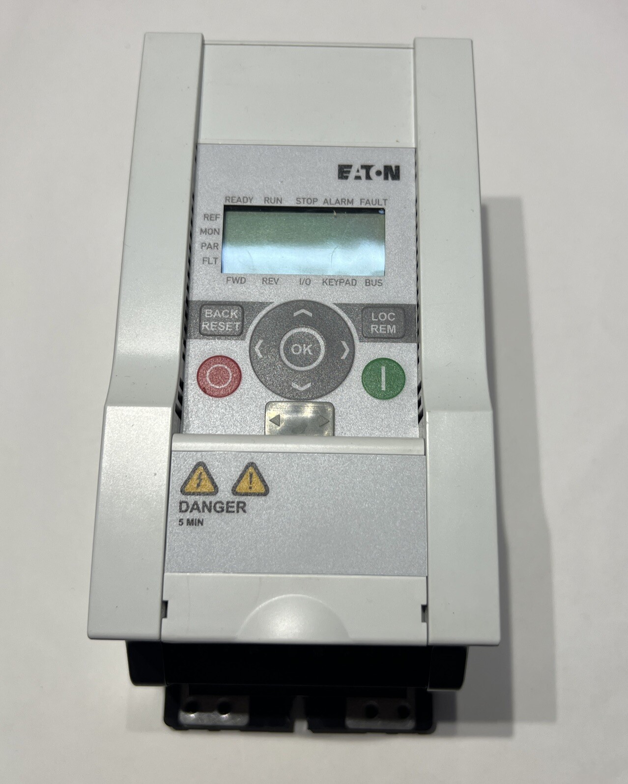 EATON M-MAX Series MMX34AA4D3N0-0 VFD 1.5kW 2HP 480V | eBay