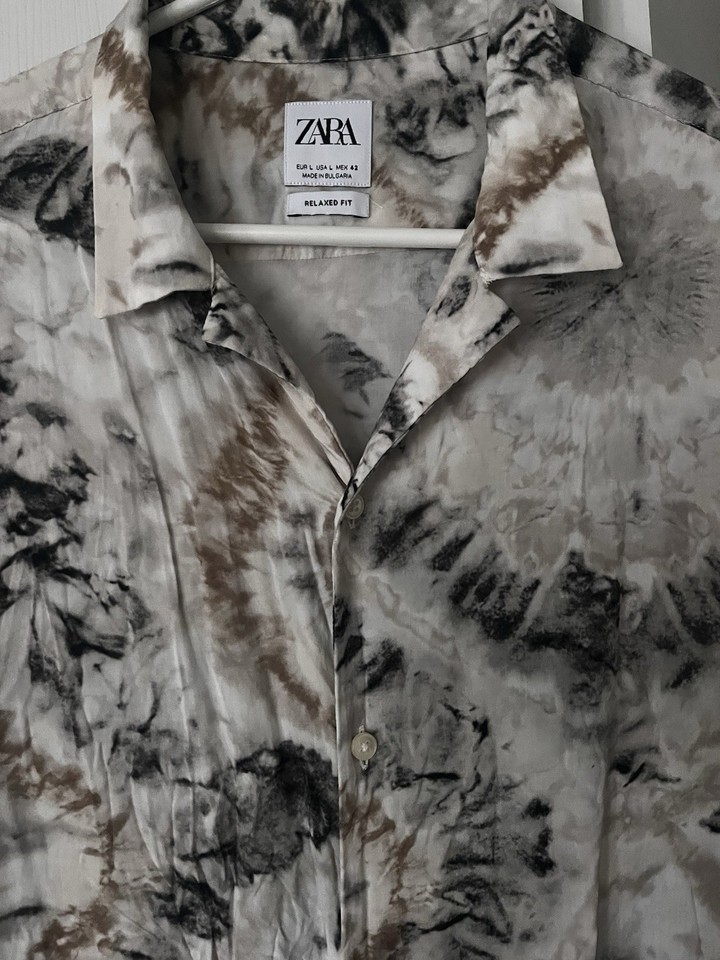 Zara Mens Size Large Relaxed Fit Black Beige Print Button Up Shirt | eBay