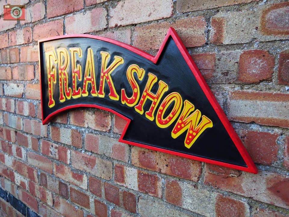 "FREAKSHOW" HAND MADE SIGN. Vintage Circus, Fairground Style. Painted ...