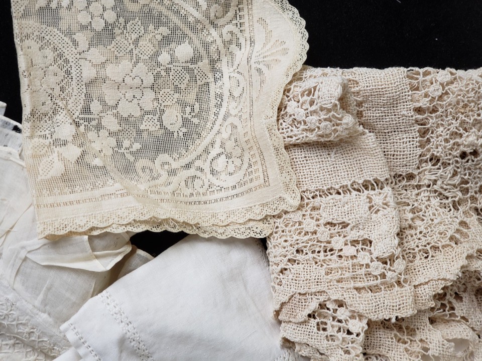 29 Vintage Tablecloth Runner Doily Scarf Embroidery Linen Doily Craft ...