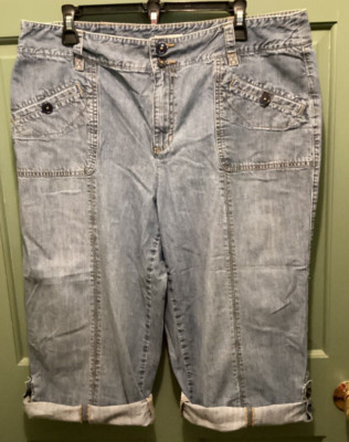 Christopher and Banks Women's Size 14 Blue High Rise Roll Tab Capri ...