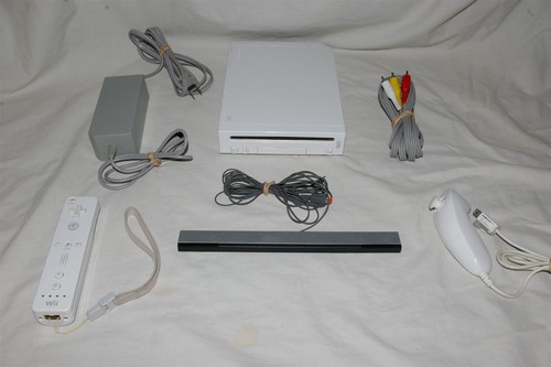 Nintendo Wii White Console Bundle RVL-001 TESTED 650045596046| eBay
