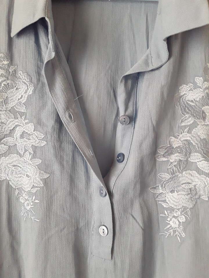 Emily Daniels size XL Blue embroidered button v neck Shirt Rolltab ...