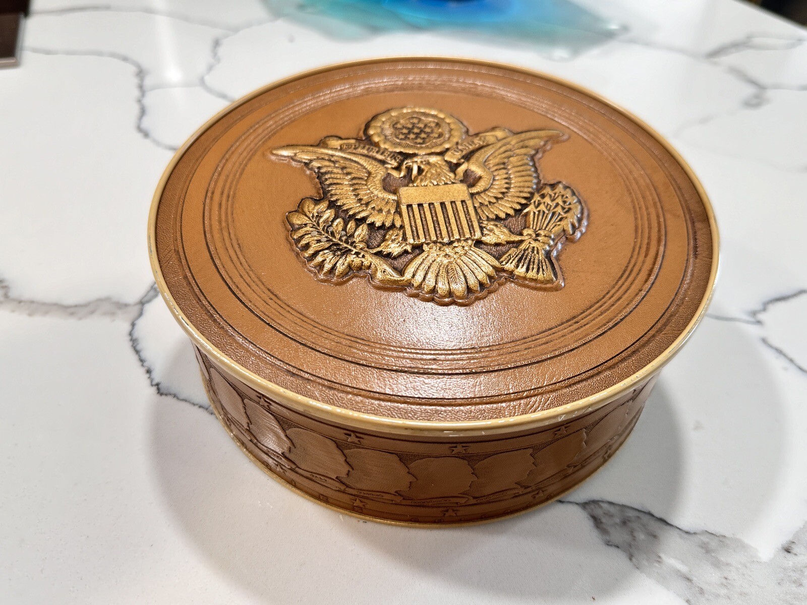 1940s Mrs. Steven's Candy Chicago Tin Embossed Presidential Seal & 31 ...