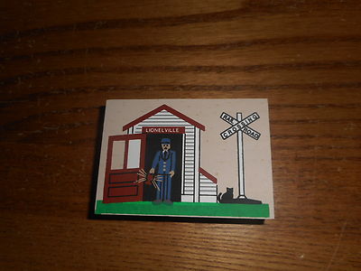 The Cat's Meow Village Lionelville Railroad Crossing Automatic Gateman ...