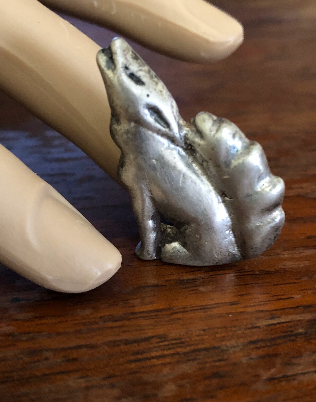 Estate Find Southwestern Howling Wolf Sterling Silver… - Gem