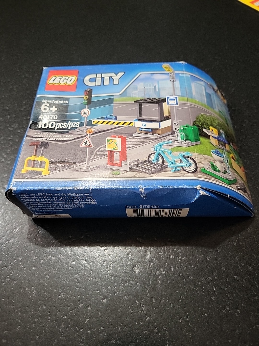 LEGO City 40170 Build My Accessory Set - NEW - SEALED - RETIRED | eBay