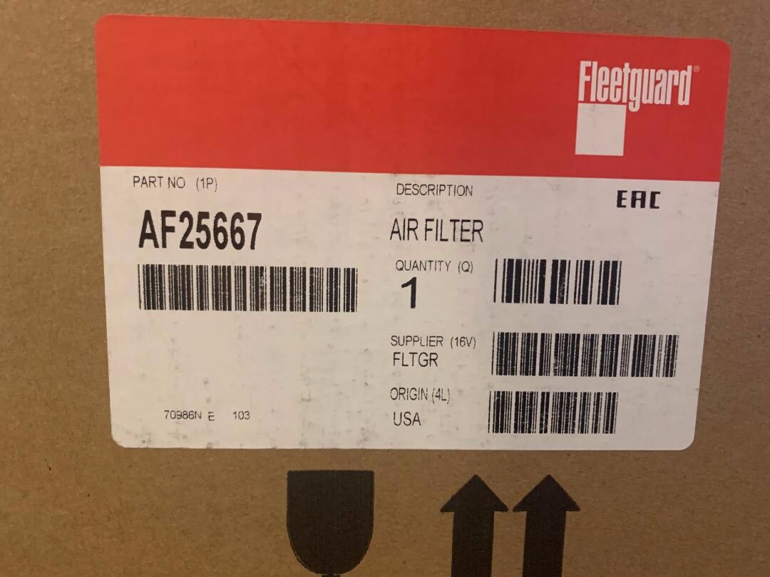 KOMATSU 6001854100 - Air filter cross reference