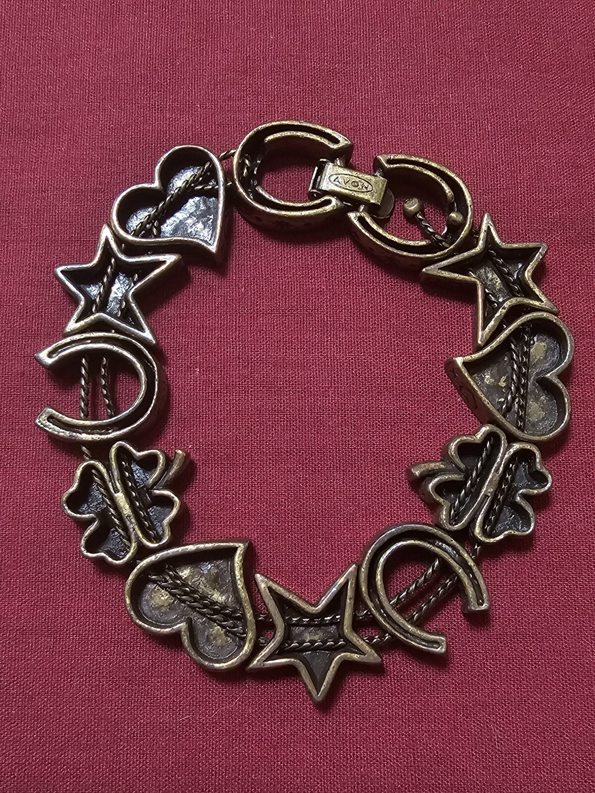 Vintage AVON Panel Charms Bracelet Brass Tone Clover/… - Gem