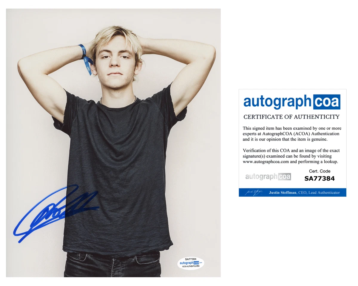 Ross Lynch Signature