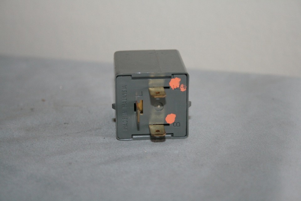 OEM Honda Passport Isuzu Rodeo flasher turn signal hazard Denso RH257EH ...