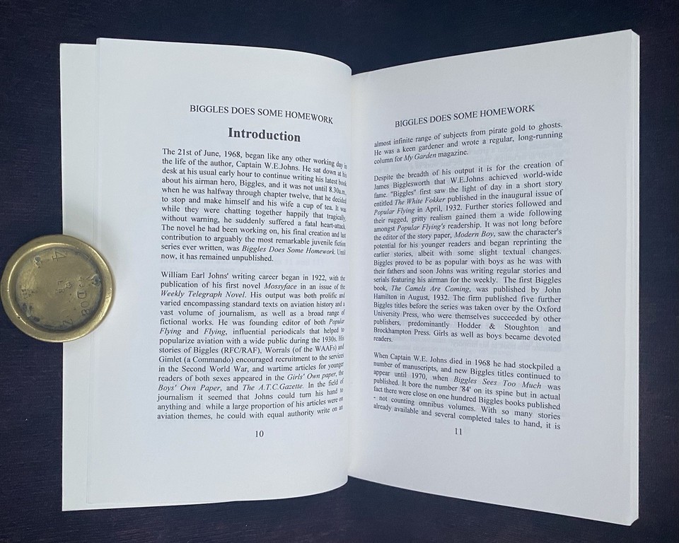 Biggles Does Some Homework N. Wright. W.E.Johns. “comp “1st soft P/b ...