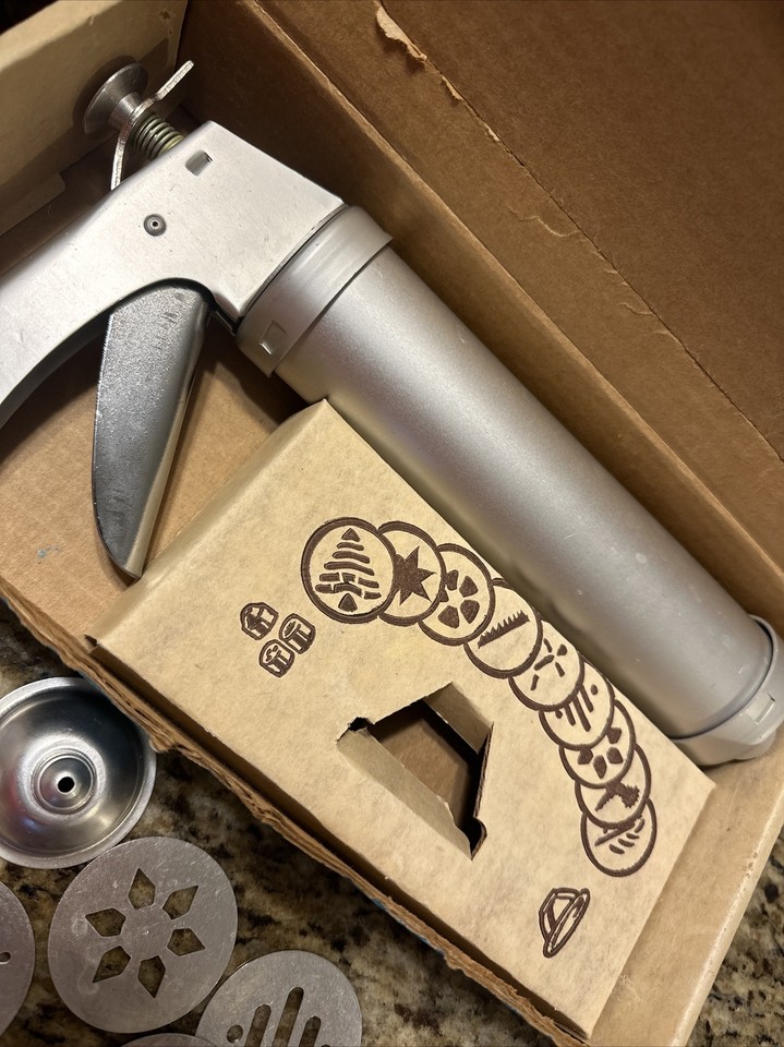 Vintage Wear-ever Cookie Gun With 9 Shapes with Instructions Box | eBay