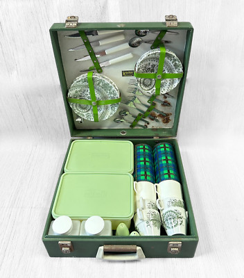 Vintage Picnic Set | 1950s Vintage Green Brexton Picnic Set / Picnic ...